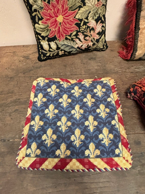 Needlepoint cushions (set of 6) - The French House York